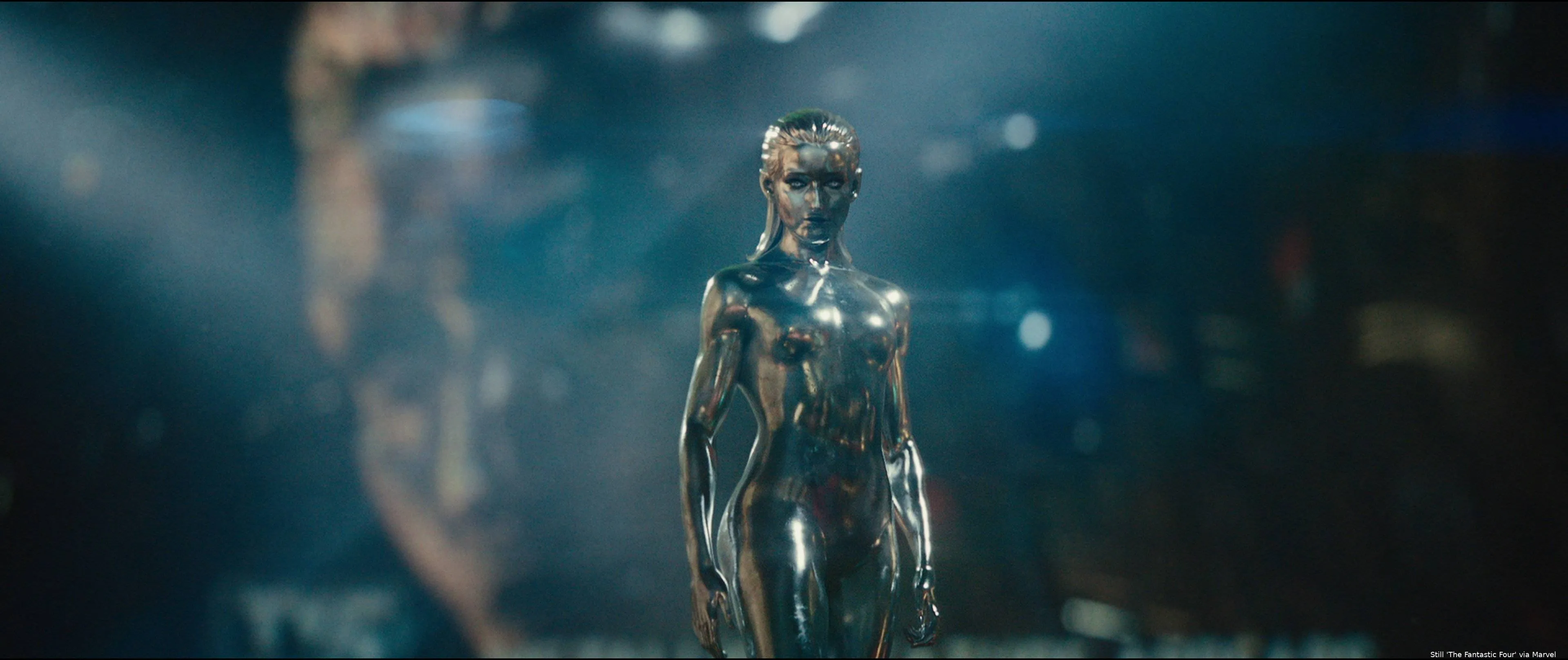 Julia Garner schittert als Silver Surfer in nieuwe 'The Fantastic Four: First Steps' trailer